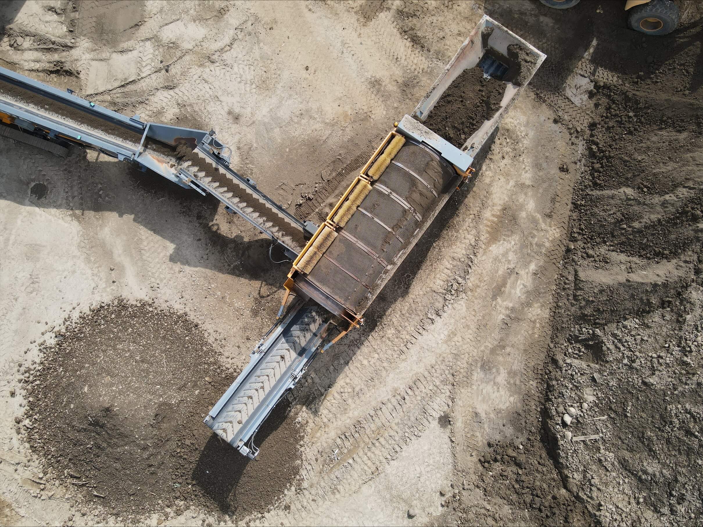 What is a Trommel Screen? A Simple Guide to How They Work - Anaconda ...